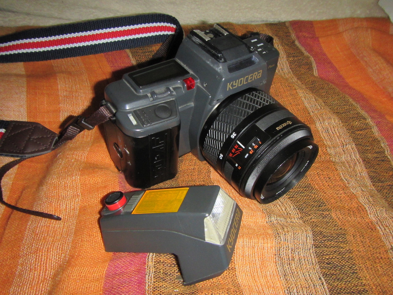 Kyocera AF 230 (Yashica) – Camera Go Camera