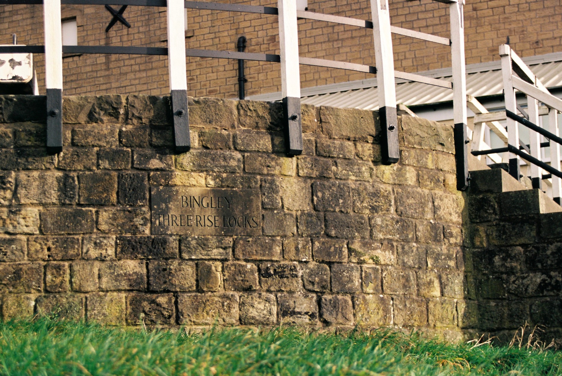 000027 – Camera Go Camera