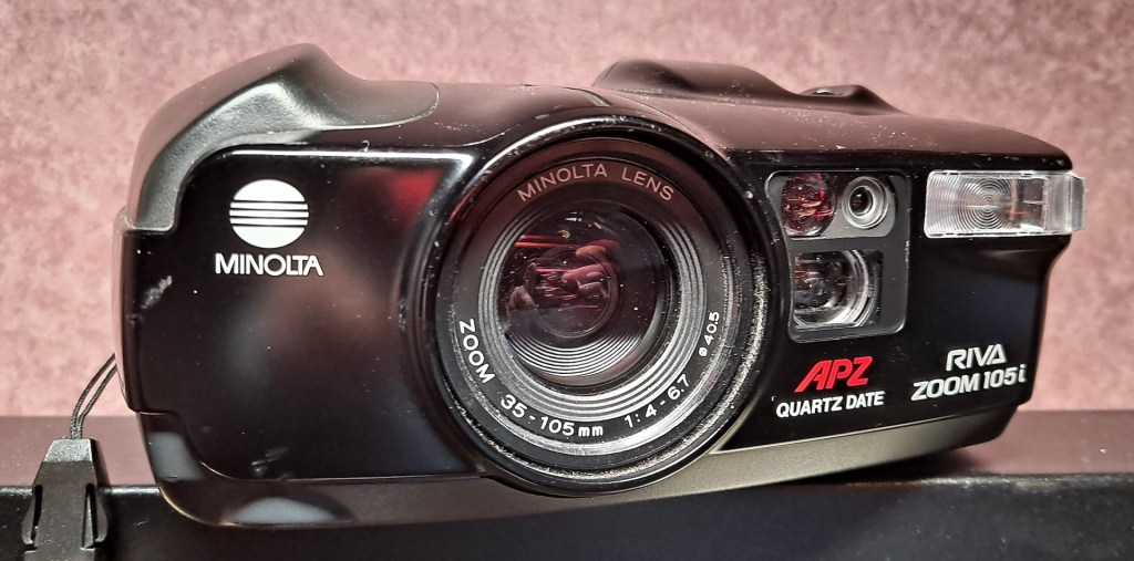 Minolta Riva Zoom 105i – Camera Go Camera
